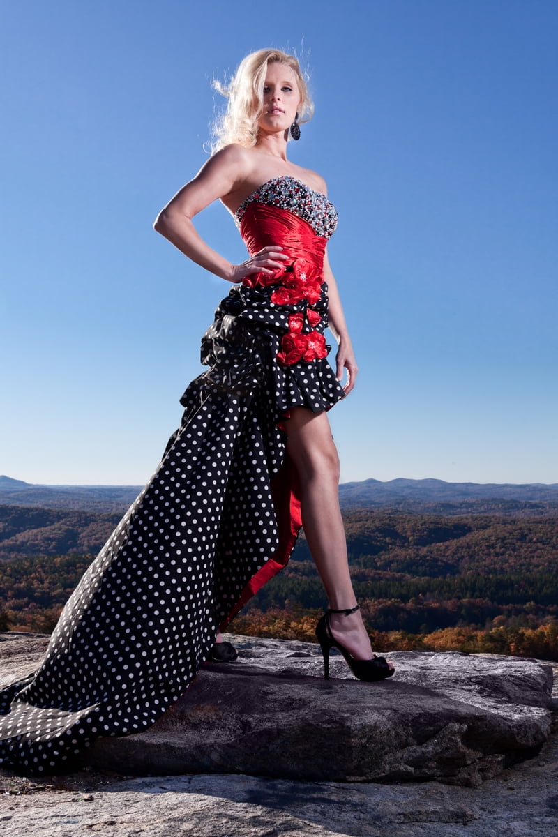 Photo by Kenneth Drayton, Amanda Chasteen - Kavyar