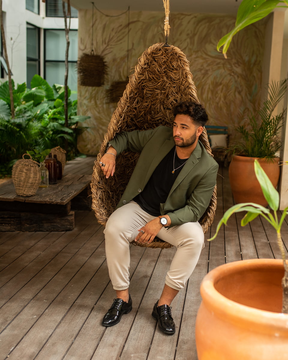 Photo by Teo Santos, Anthony Do - Kavyar