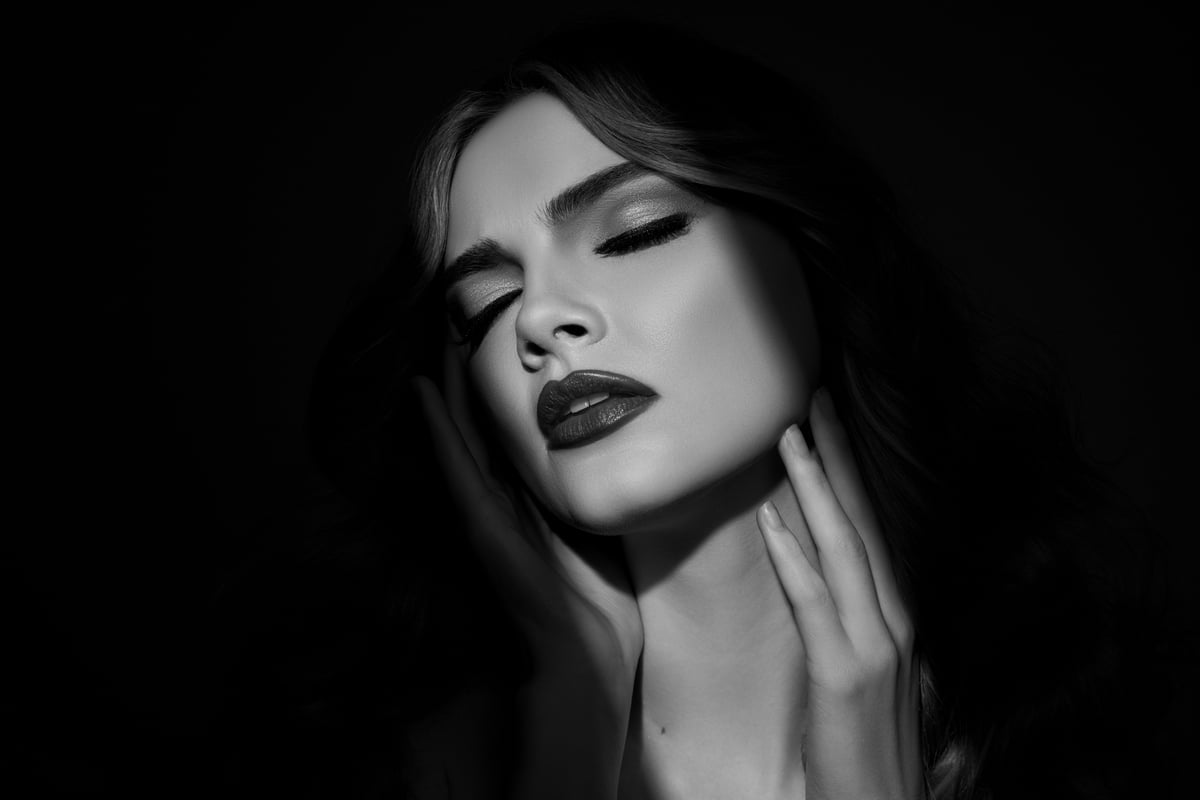 Photo by Markus Thomas, Ashley Strohlein - Kavyar