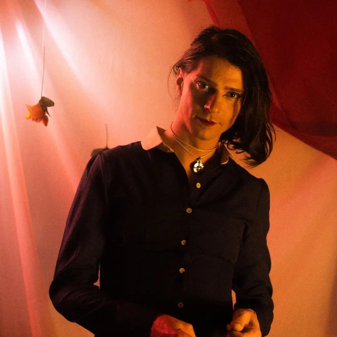 Alice Peter Johnson - Kavyar