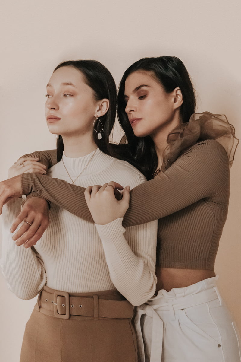 Photo by Amy Diep, Emma Melin, Irelynd Williams, Nicole Peelman, Jules ...