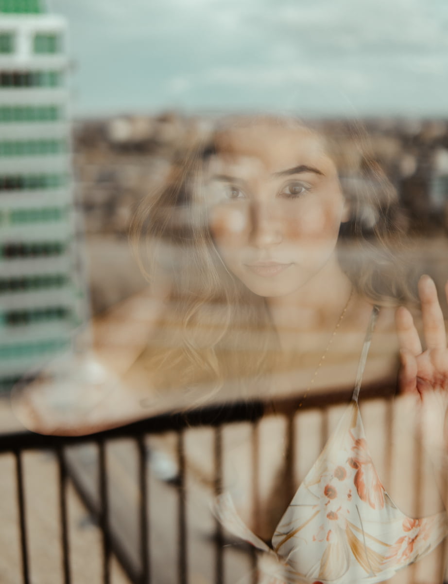 Photo by Jon Jimenez, Nara Samedi - Kavyar