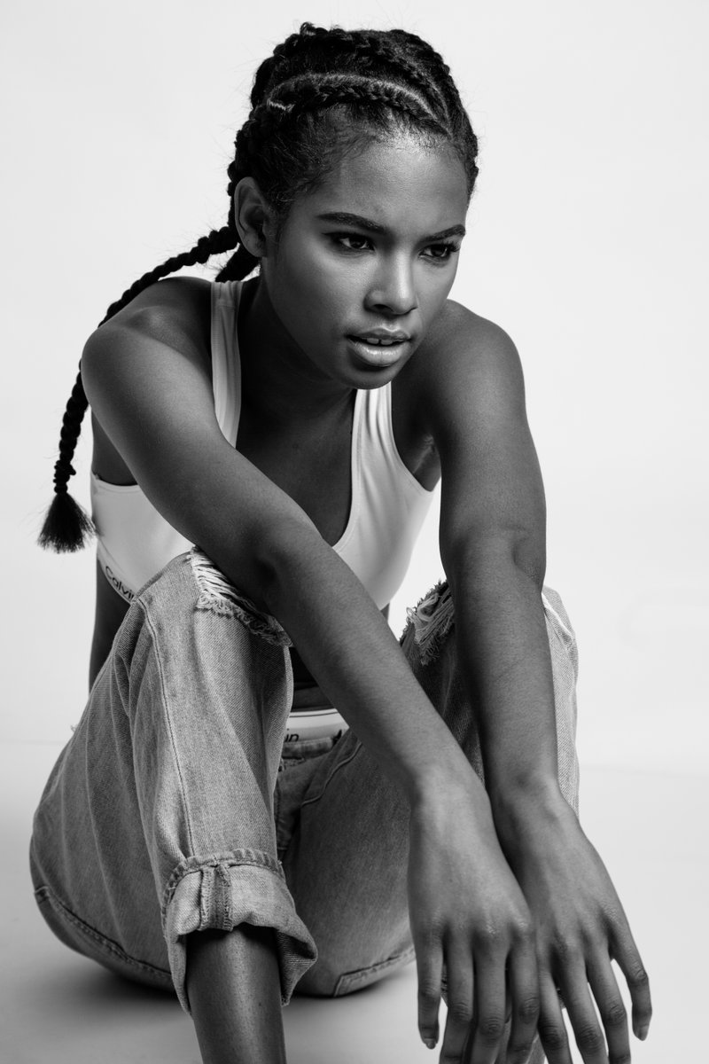 Photo by Melissa Cosper, Michael Brandon Harris, Hellen Smith - Kavyar