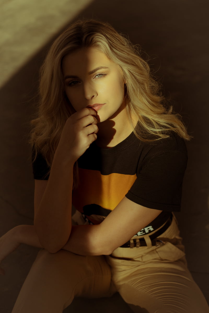 Photo by Enrique Betancourt, Emily Chaput - Kavyar