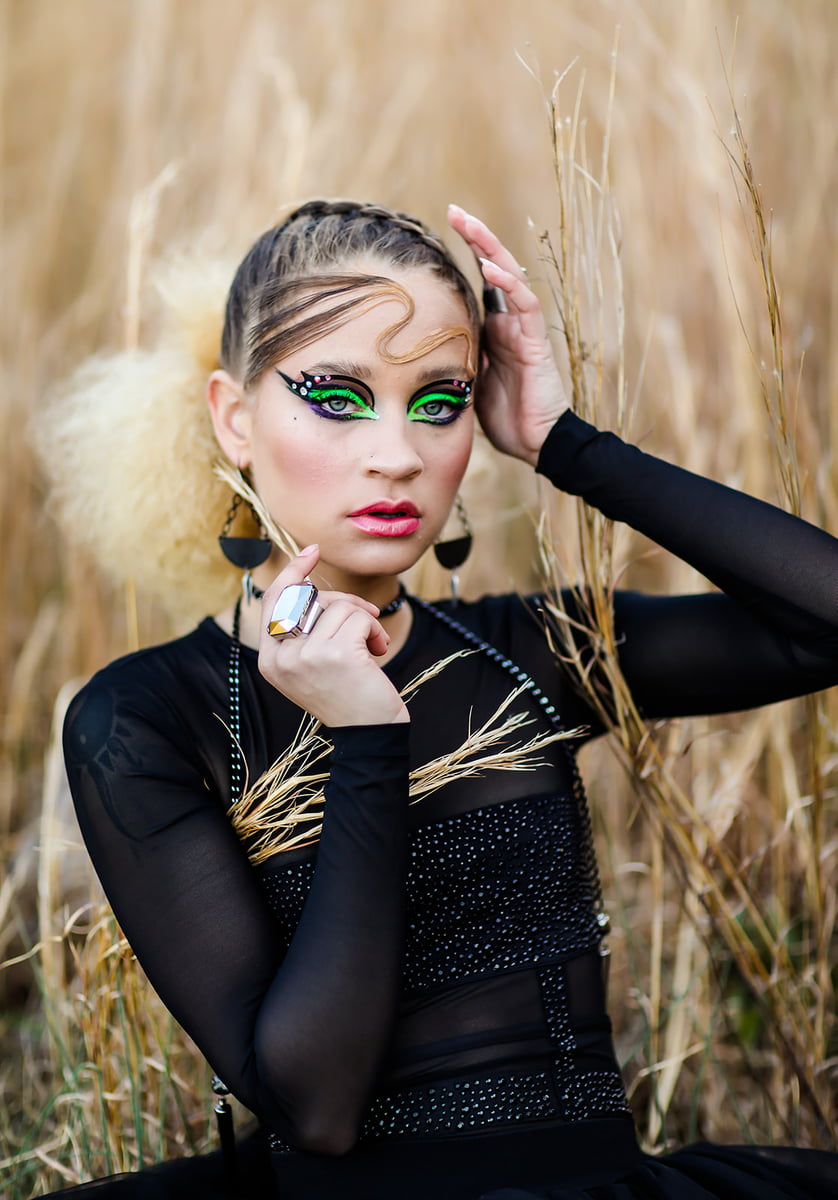 Photo by Jessie Hamby, Marissa Jade Sky , Aeriana Cyan, Ariel Perry - Kavyar