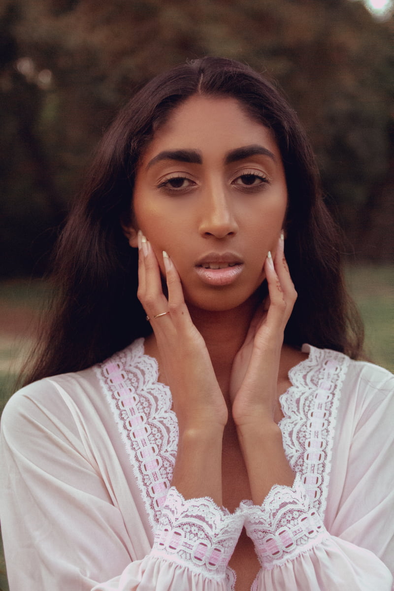 Photo by Dasha Semyonova | Dersh Fotki, Shruti - Kavyar