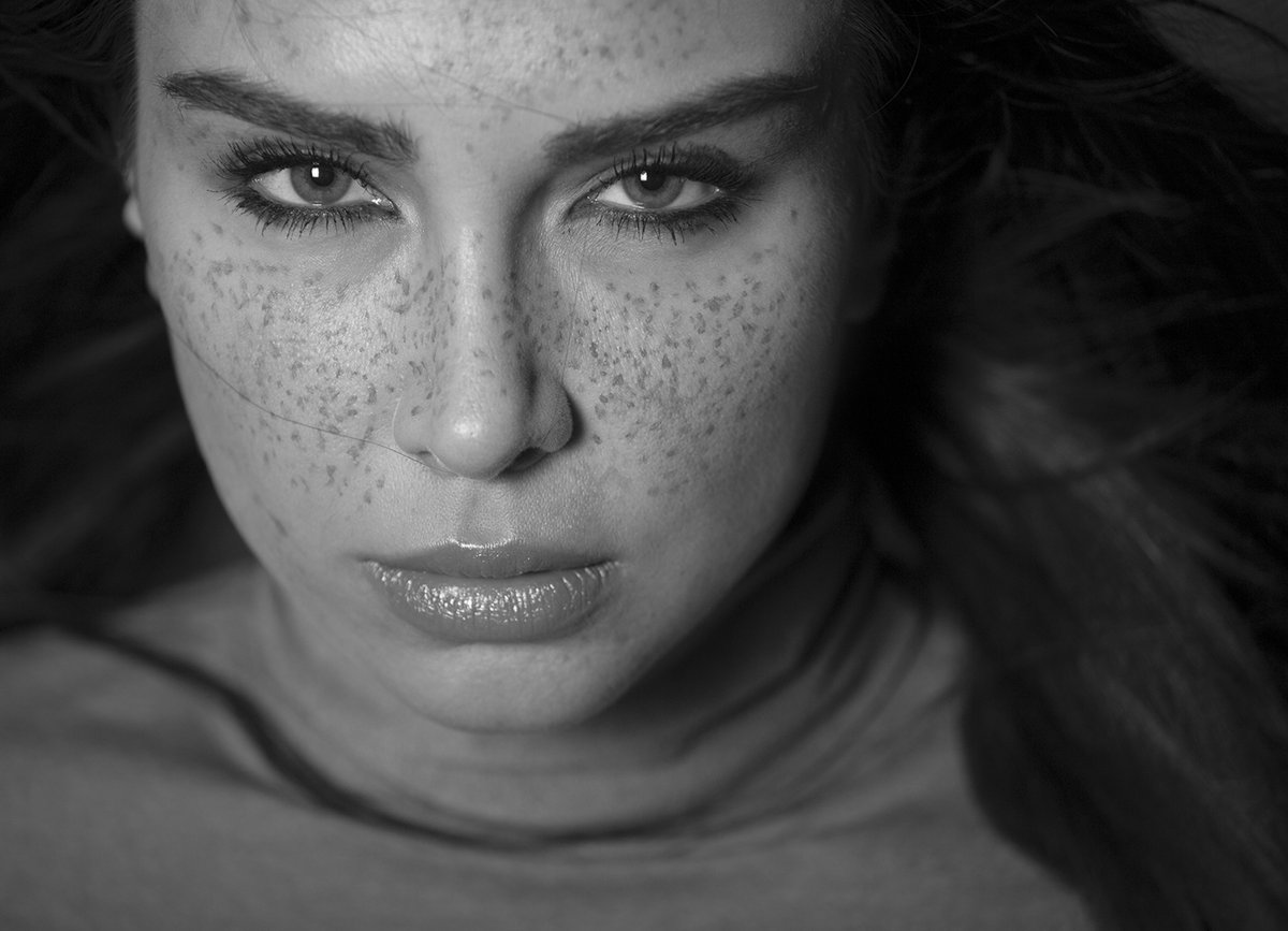 Photo by Mosio Mim, Sadaf Fathi, Bita Araghi - Kavyar