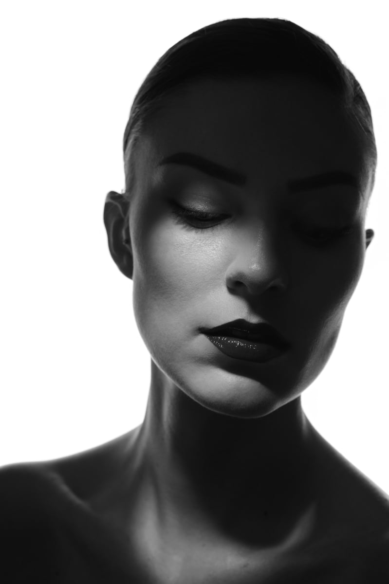 Photo by Tim Engle, Amanda Strachan, Ernesto Robledo - Kavyar