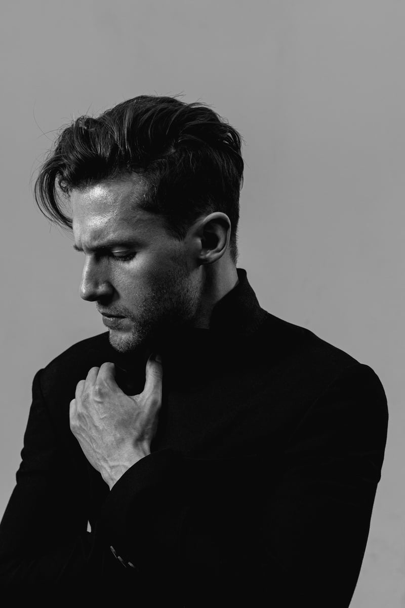 Photo by Tim Coltovskiy - Kavyar