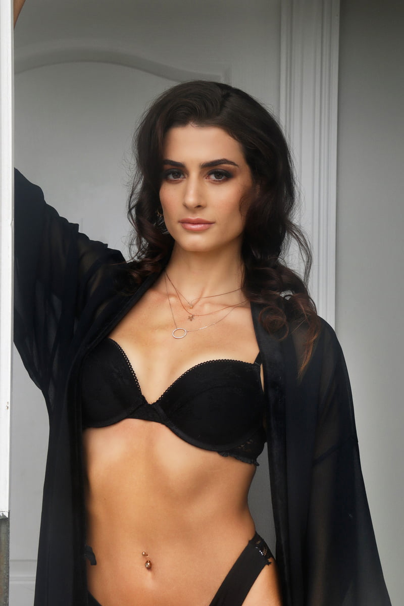 Photo by Ryan Roake, Blushmakeup, Erin - Kavyar