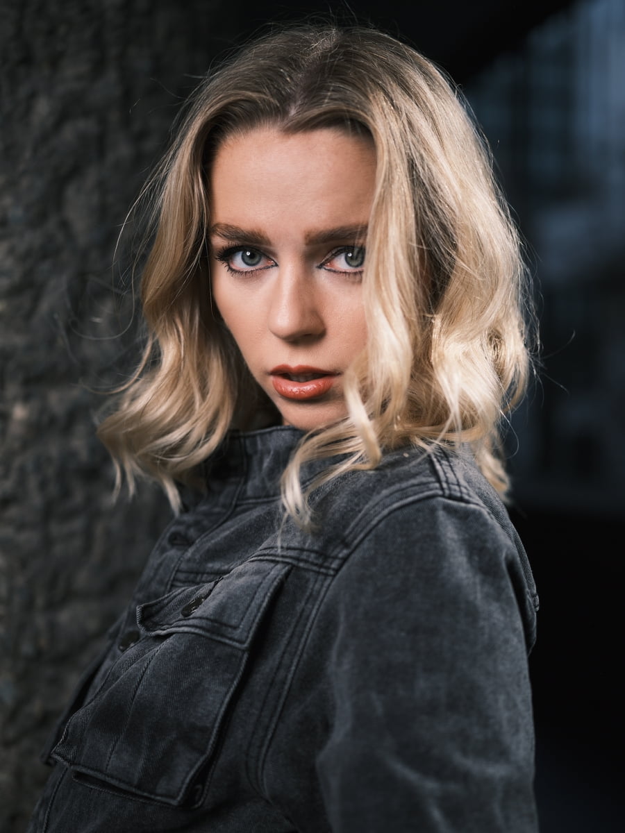 Adrian Askew - Kavyar