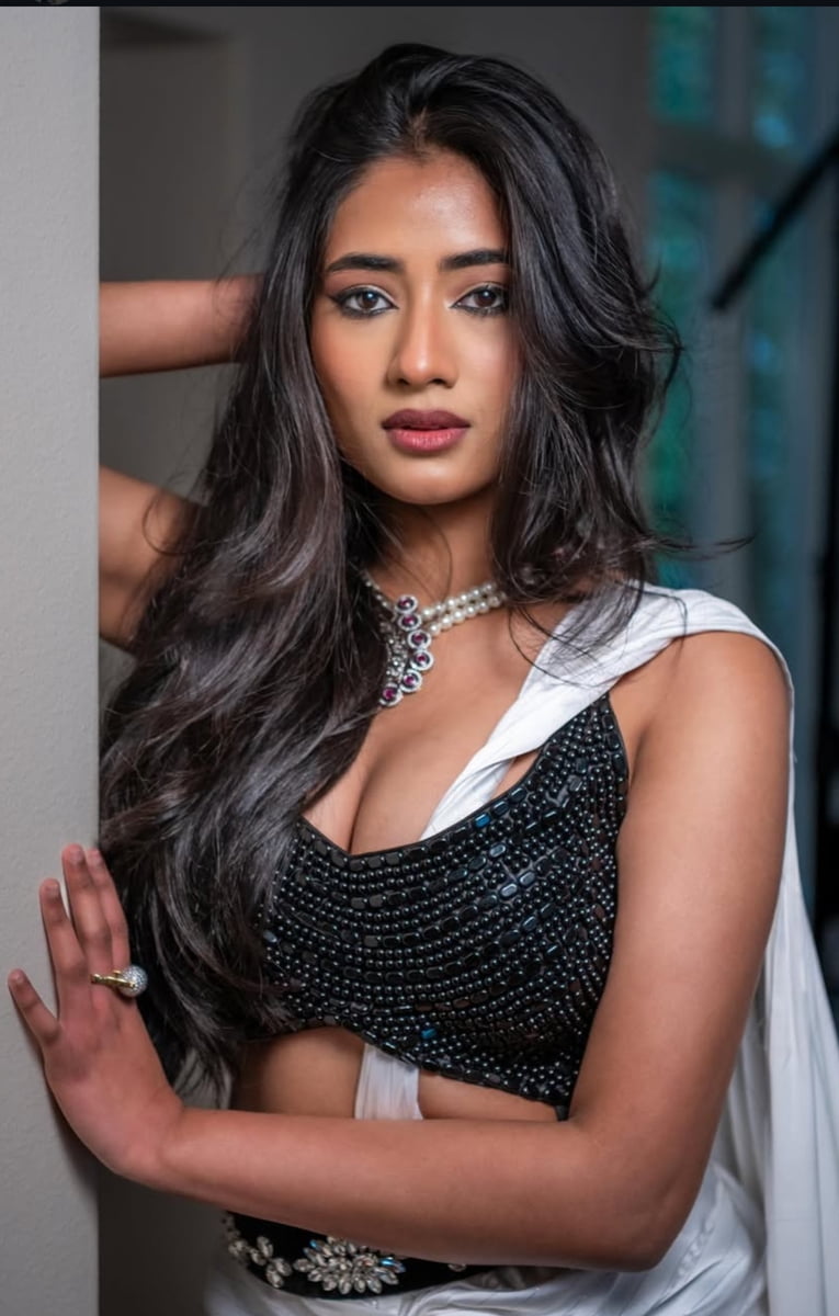 Photo by Gargi Khode, _bhaktikhode_ - Kavyar