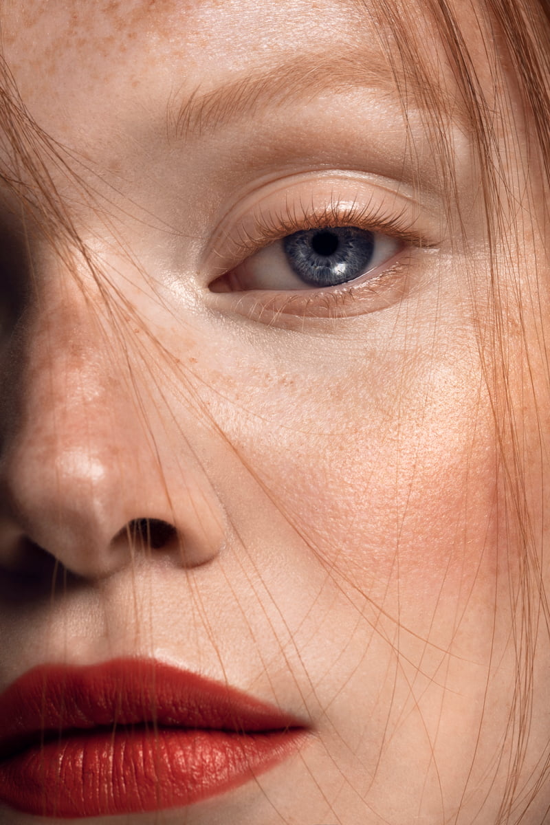 Photo by Anna Posokhina, Alex Hessam, Rebeca Federico - Kavyar