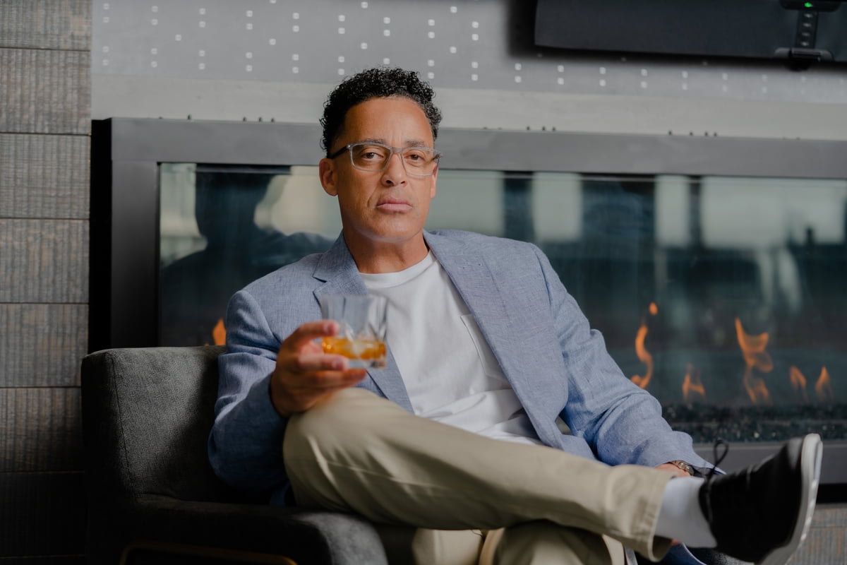 Corey L Sully - Kavyar