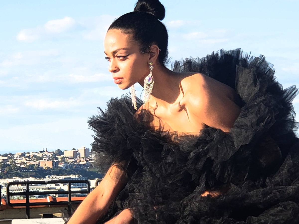 Photo by Fashion Avenue News Magazine, Sofia Davis, John Helmke, The ...