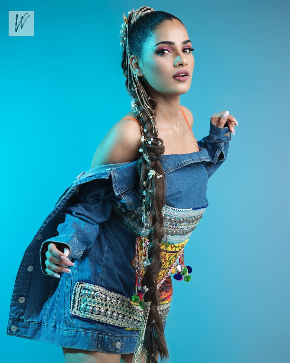Photo by Sona, Nikita Jadhav, Nikita Jadhav, Velvet Vibes Portrait - Kavyar