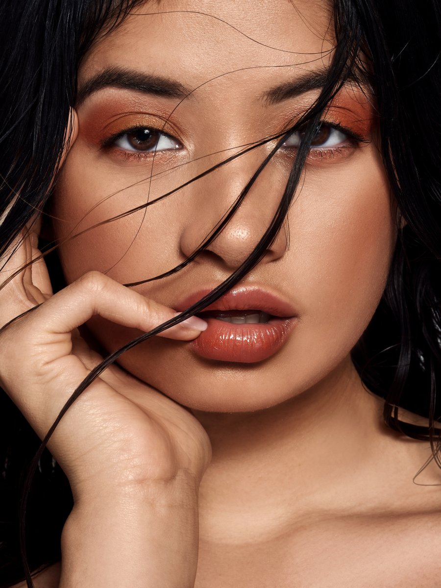 Photo by Yolanda Smith, Angelina Hoya, Portia Rutherford - Kavyar