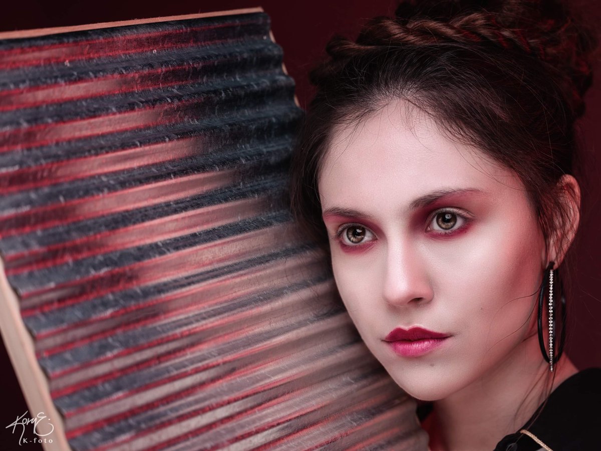 Amber McCoy - Kavyar