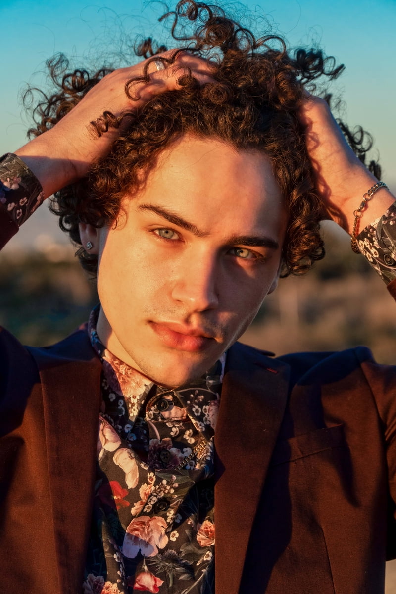 Photo by Zane Petty, Sascha Ruggeri - Kavyar