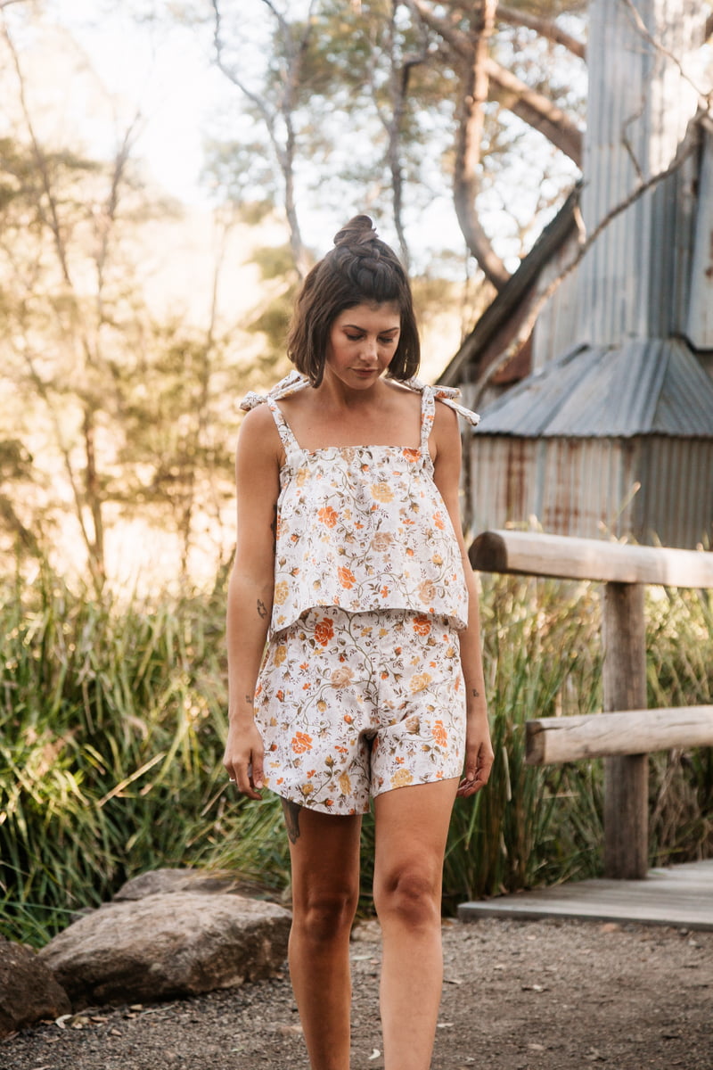 Photo by Johanna Elizabeth, Britt Murphy , Victoria, Tara Grace - Kavyar