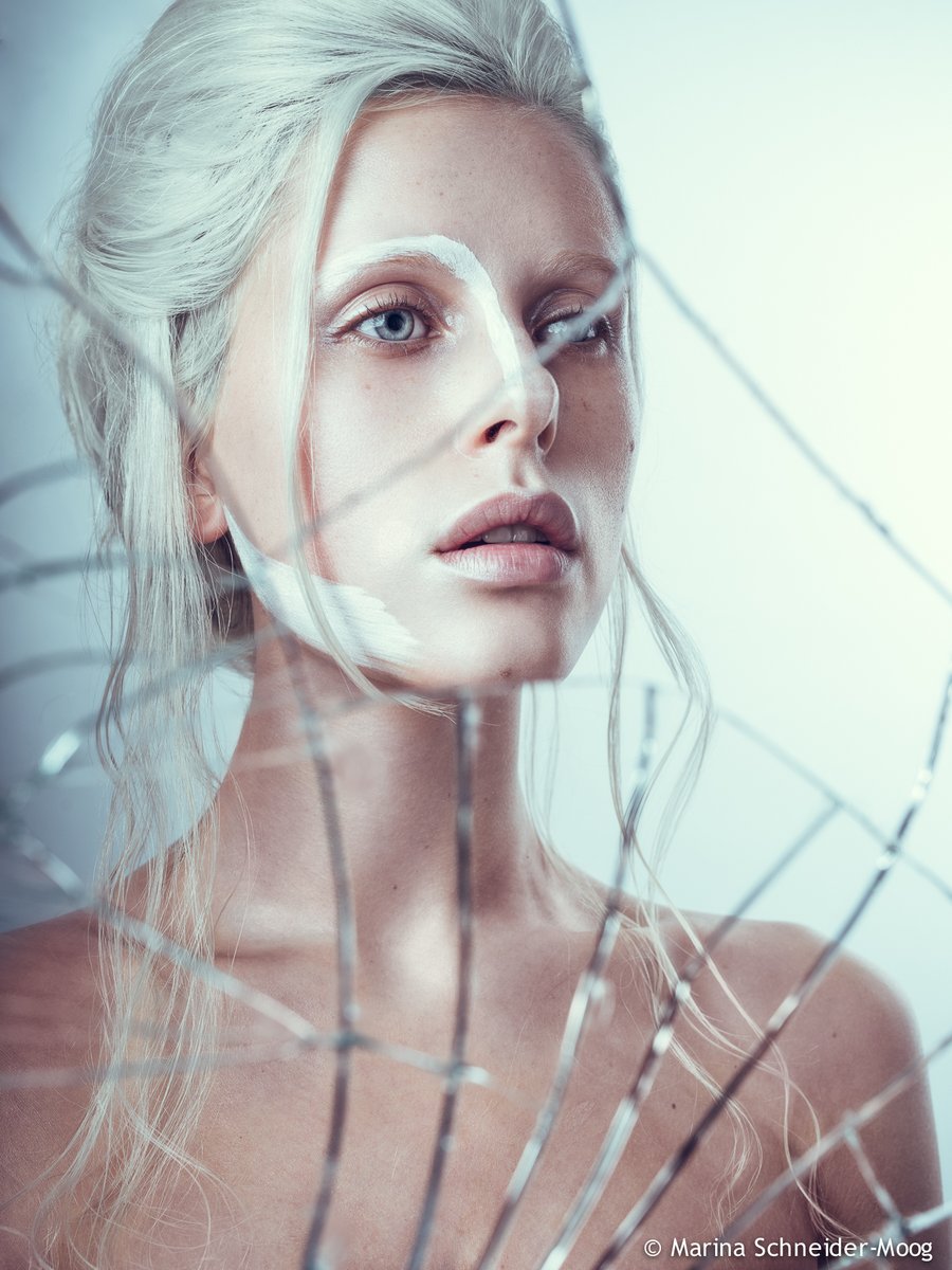 Angela Klass - Kavyar