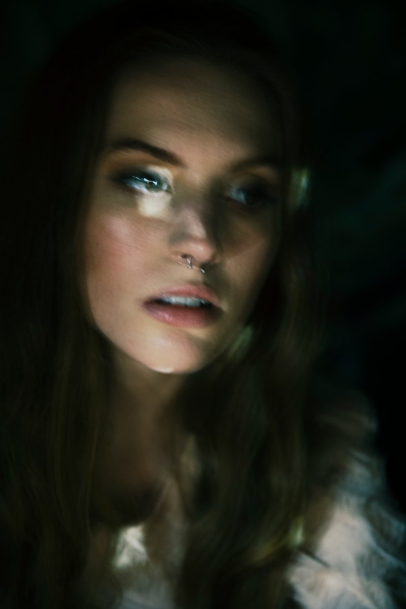 Izabella Sephrenia - Kavyar