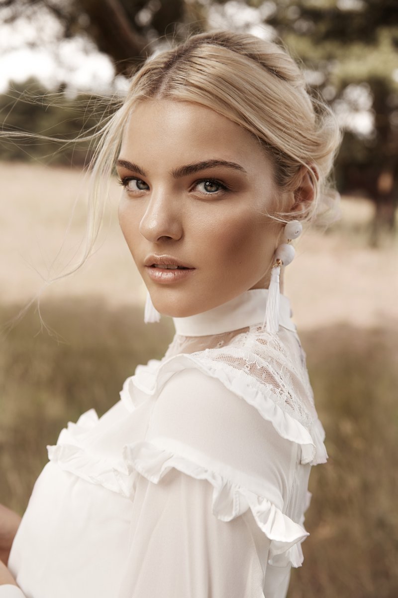 Photo by Alisa Valiente , Anna Nikolaou, Sarah Almoril - Kavyar