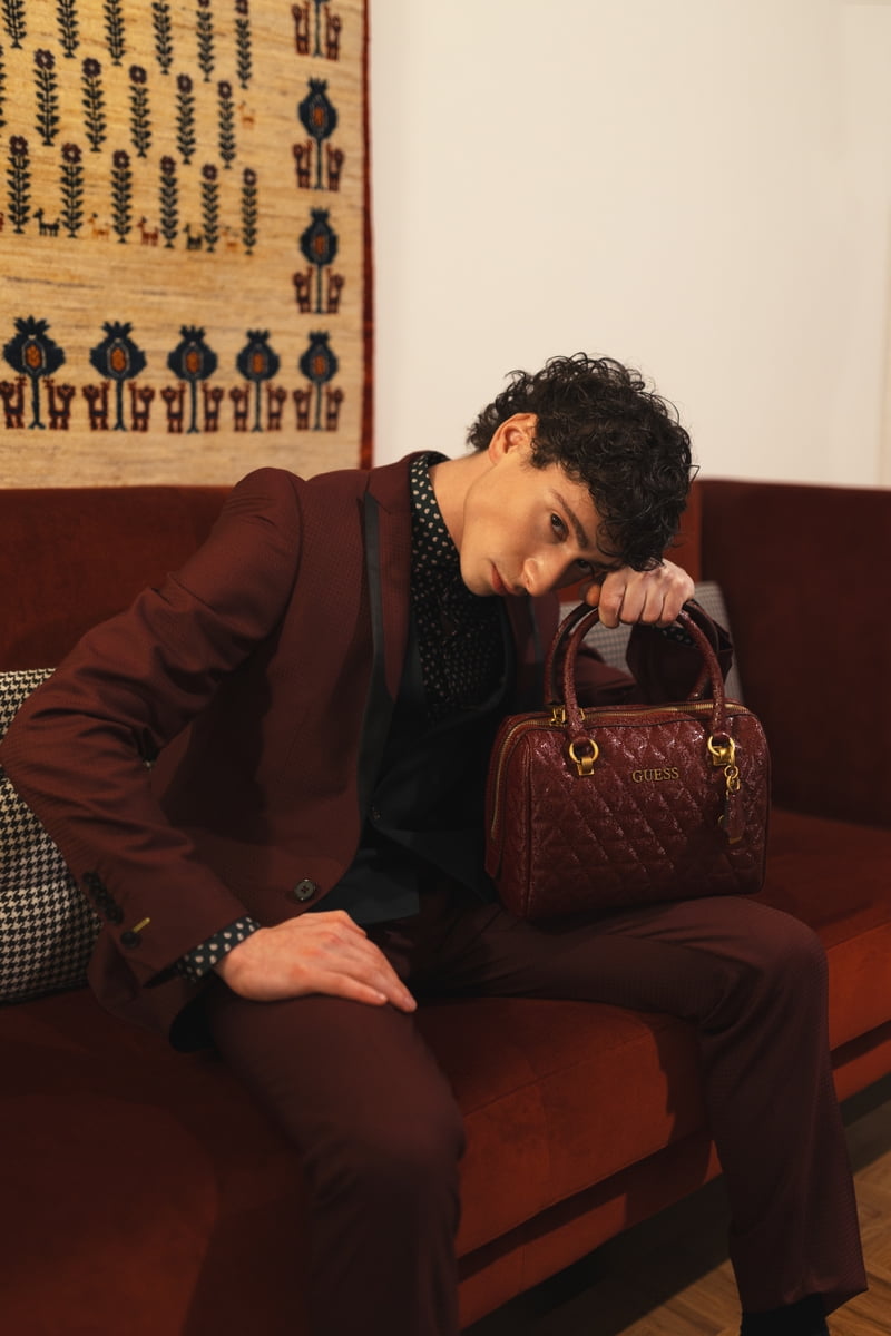 Photo by Alyssa Lewandowski , Palti Tales, Alen - Kavyar