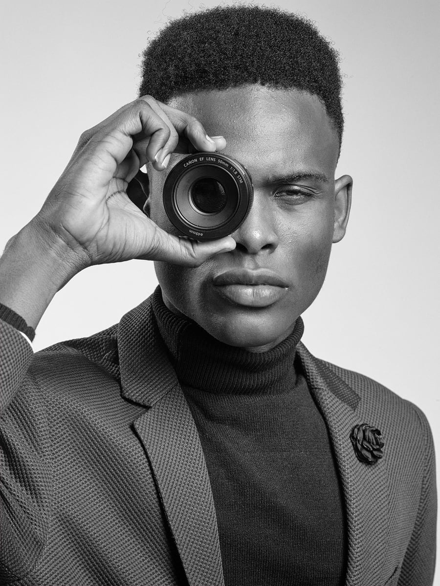 Photo by J. L. Wiscarlens , Bernard Miller - Kavyar