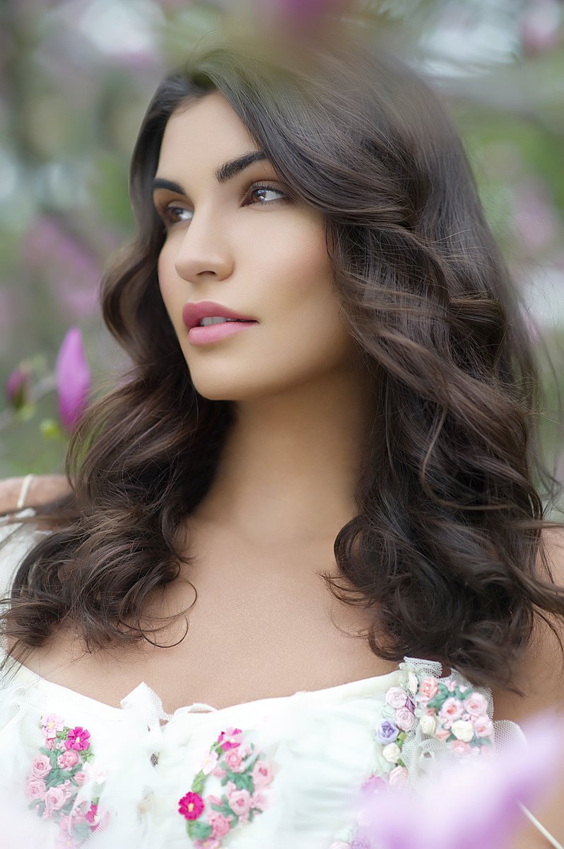 Photo by Ash Sharma, Phiphi Liang, Katt Fiorini, Chloe Barcelou, Hailey ...