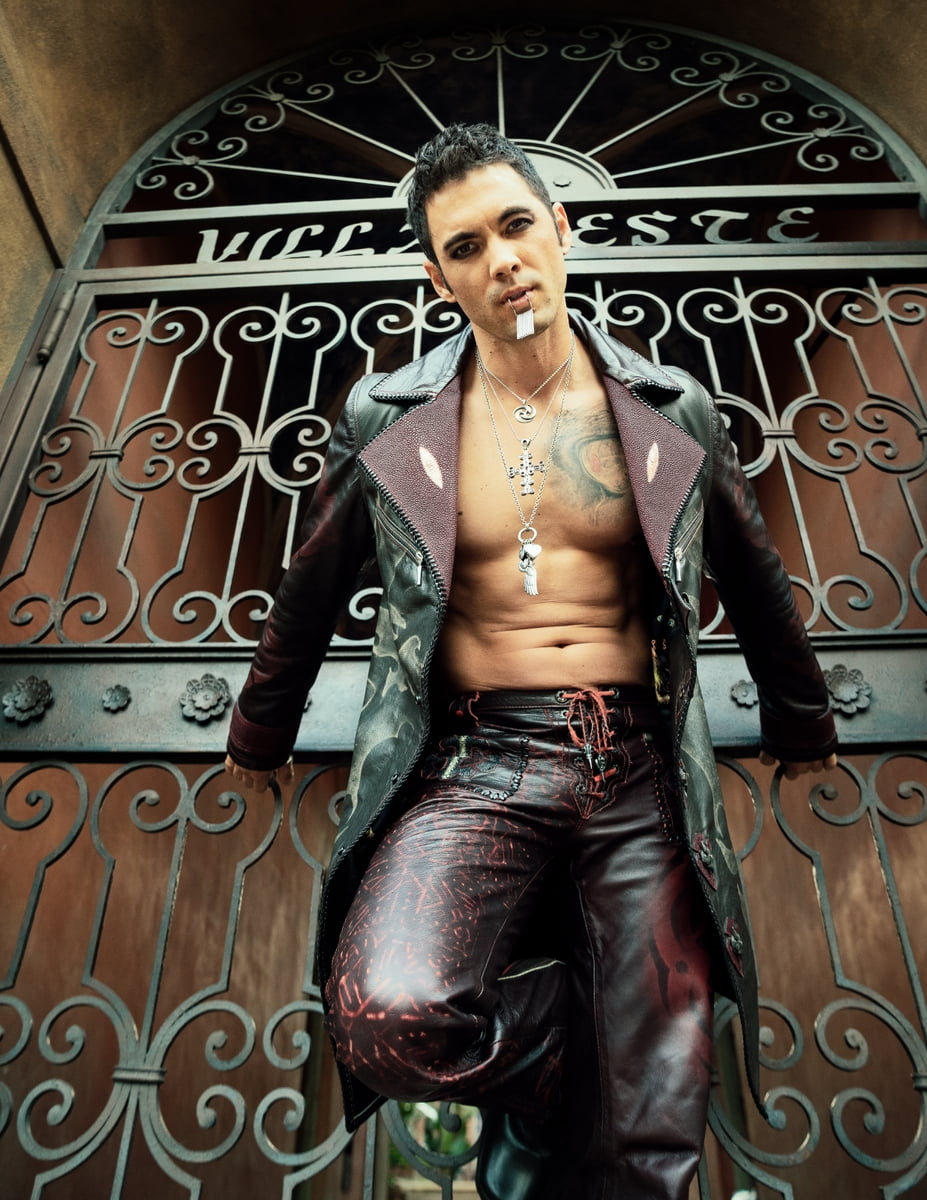 Photo by John Travis, Kicka Custom Design, Scottkurachi - Kavyar