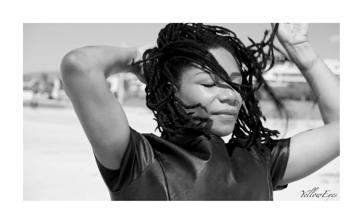 Photo by Sophie attelann, Isabelle Ménal - Kavyar