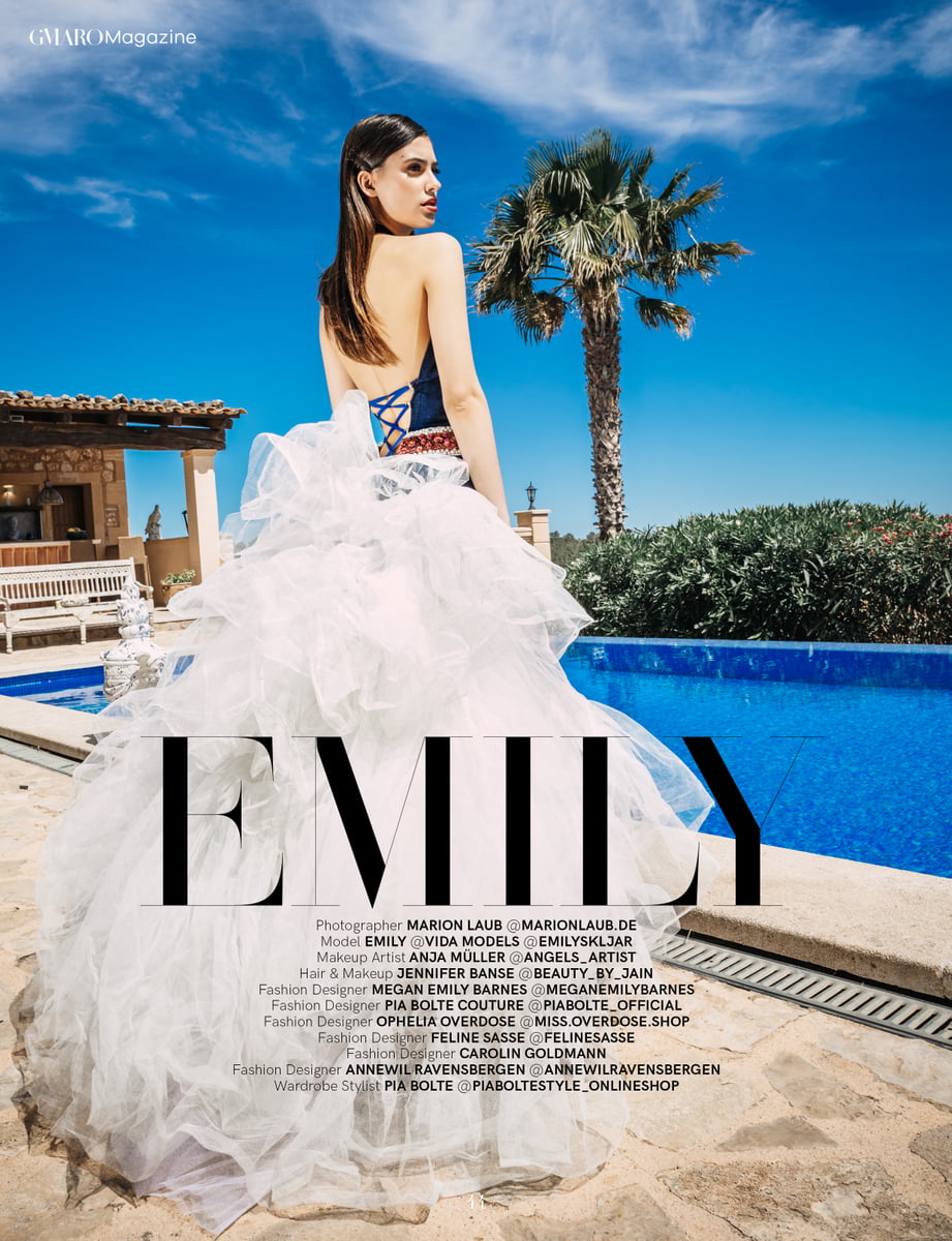 Photo by Marion Laub, Carolin Goldmann, Anja Müller , Emily Skljar - Kavyar