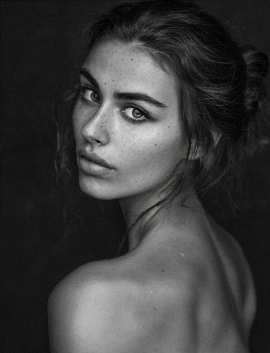 Vyolet ANDROS - Kavyar
