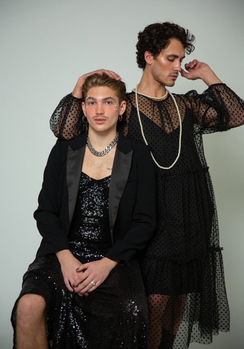 Sebastian Greaves - Kavyar