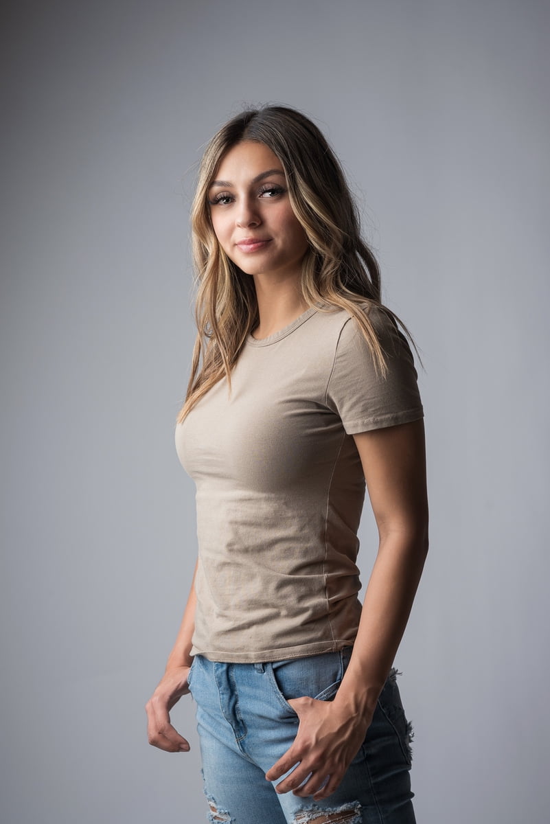 Photo by Isabelle Velasquez, Electroglow - Kavyar