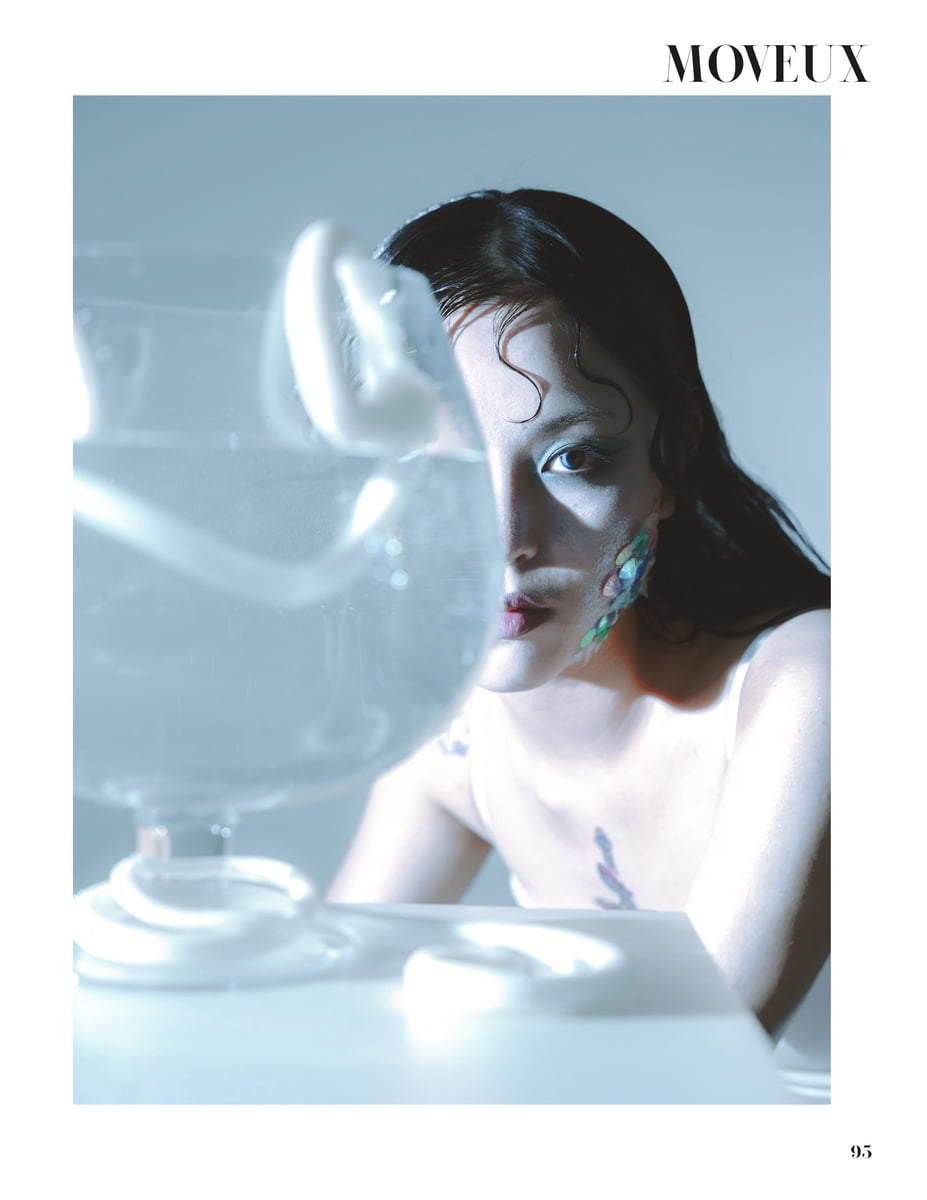 Photo by MOVEUX Magazine, MOVEUX Magazine Editor, HyunKyung Jung, Evelyn Trista, Hyewon Noh ...