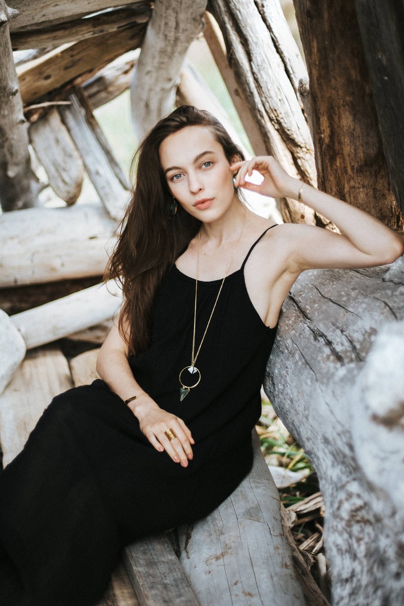 Photo by Henny Hwang, Sarah Mulder, Kristina Terentyeva - Kavyar