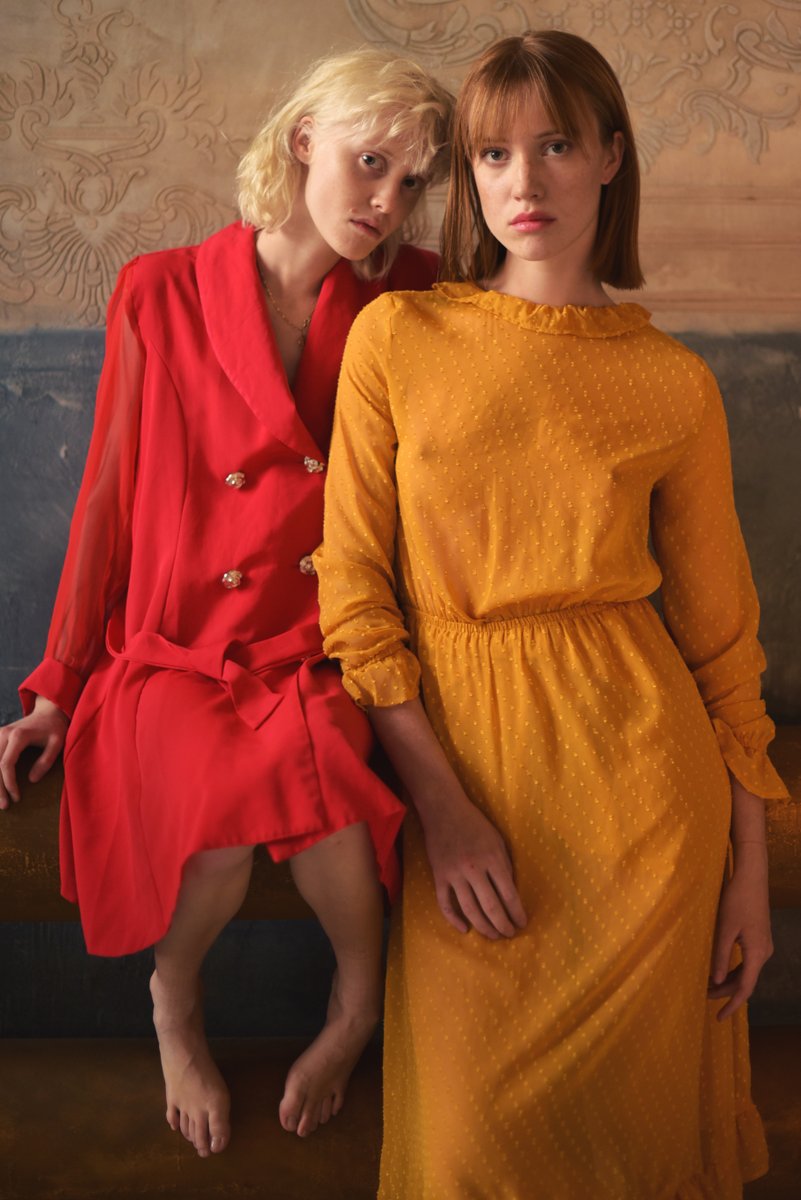 Photo by Matteo Brioschi, Eli Romanova, Natalia Malyarova, Sofya Romanova - Kavyar