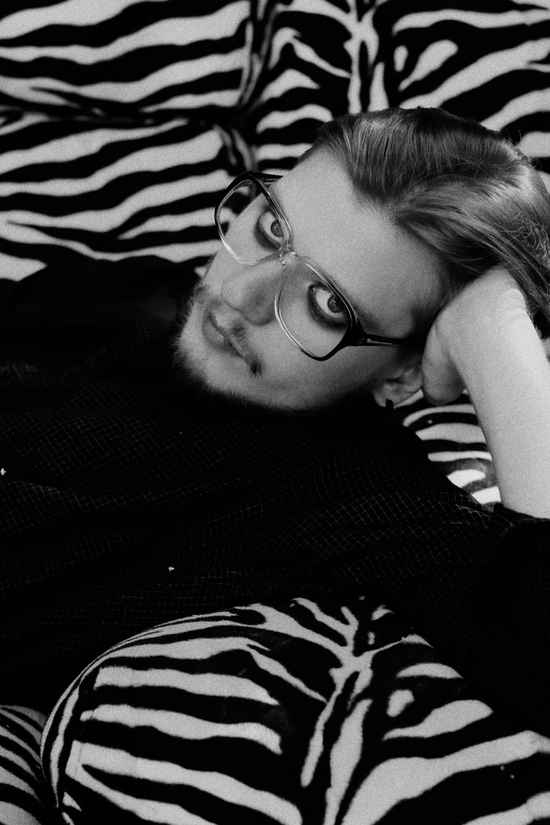 Photo by Darya Malysheva, Mapangou Sylfrand, Irina Ugai, Илья Нестеров, Данил Павлов - Kavyar