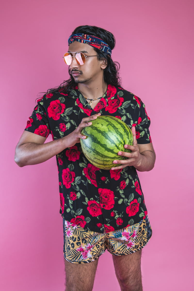 Photo by Niko Menko, Usama Ahmed - Kavyar