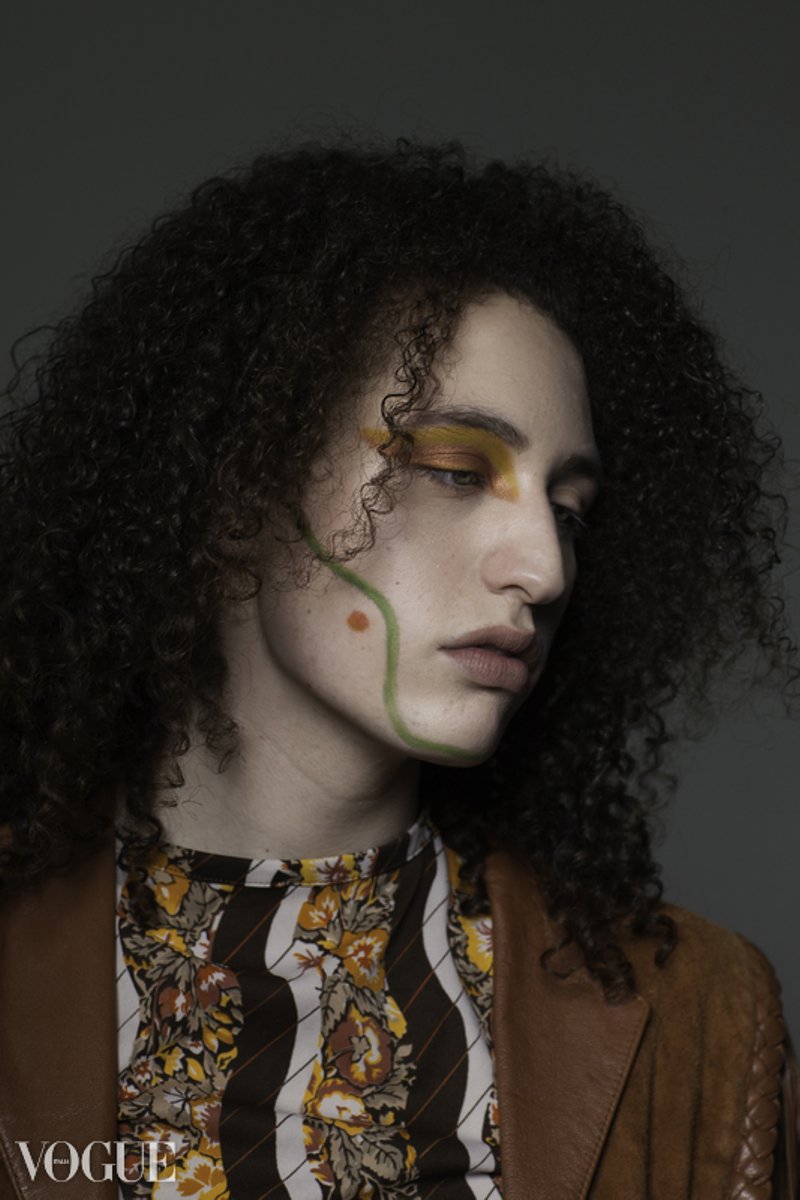 Photo by Mosh, Annie Fabiano, Julian Ribeiro - Kavyar