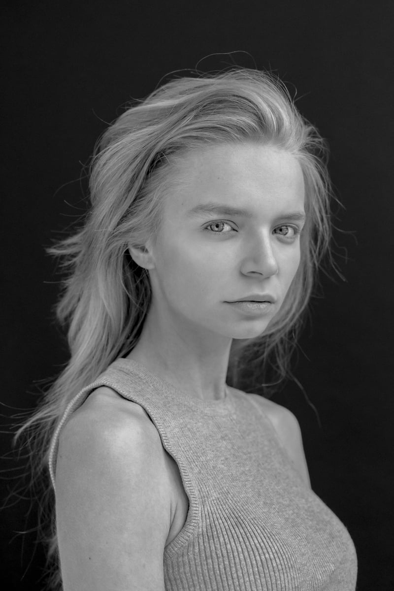 Kate Phellini - Kavyar