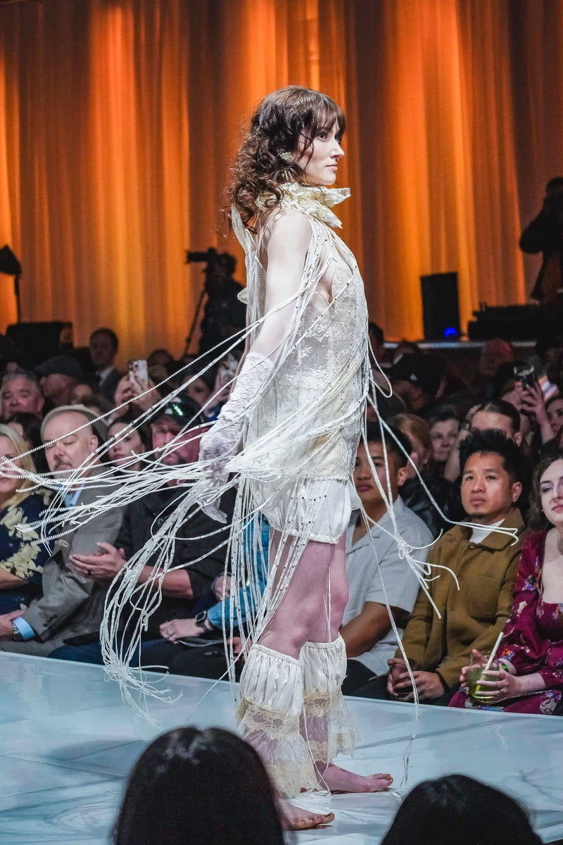 Shannon Troy Fields - Kavyar