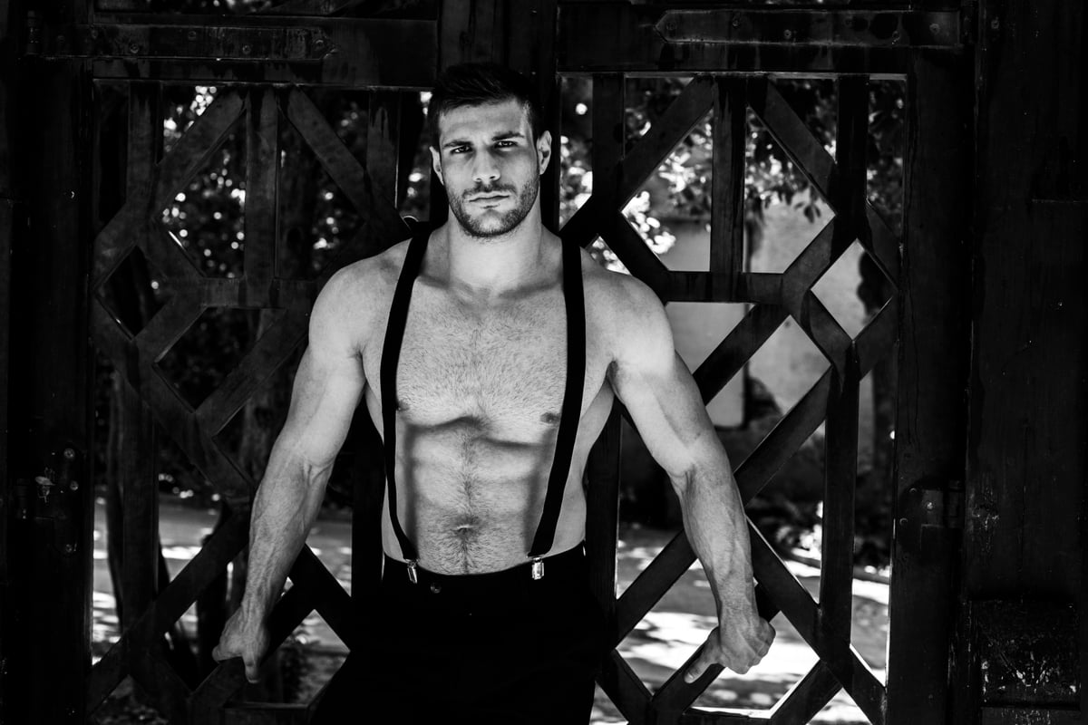 Photo by ADON Magazine, Tim Asato, Mary Torres, Arnau Santamans - Kavyar