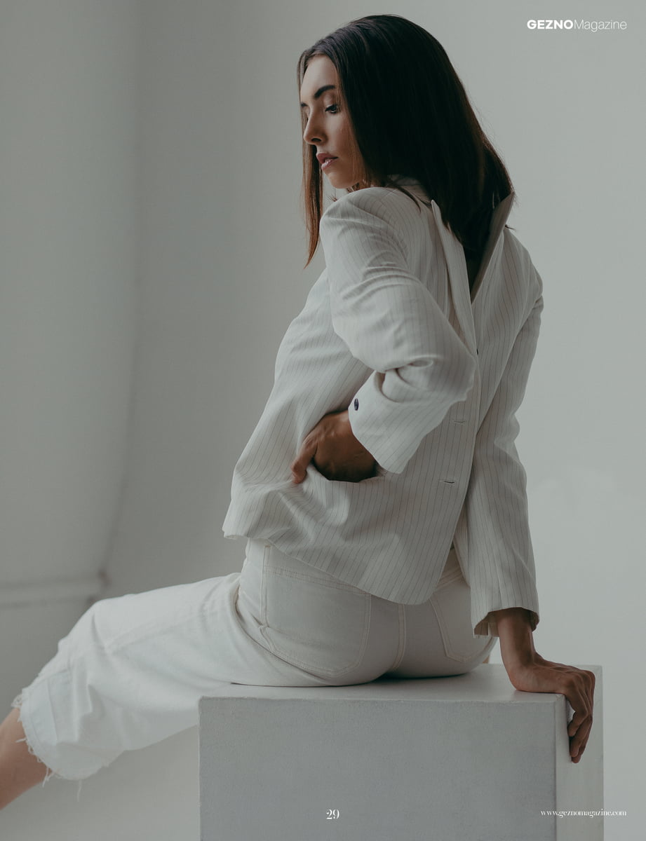 Photo by Maxine Hoover, Dan Chen, Antonio Consuegra , Anna Posokhina - Kavyar