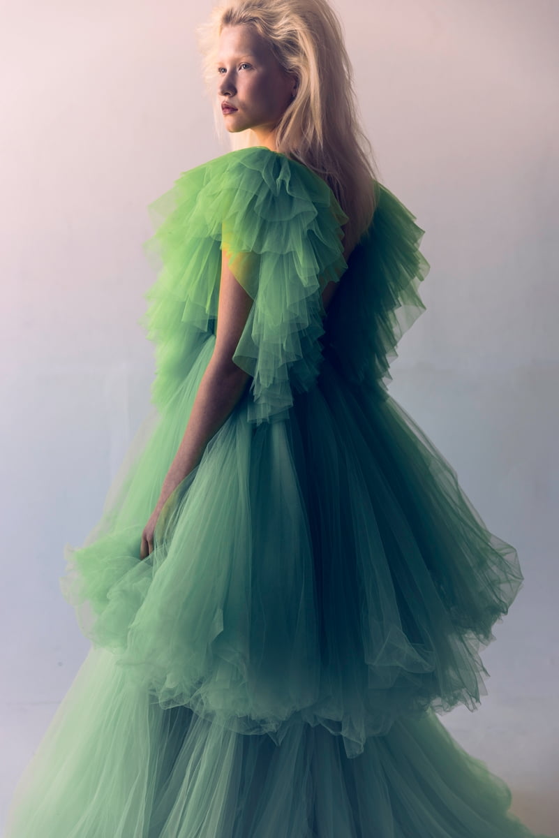 Photo by Sanjay Belani, Savannah Kofton, Grace Yen, Irina Markus - Kavyar