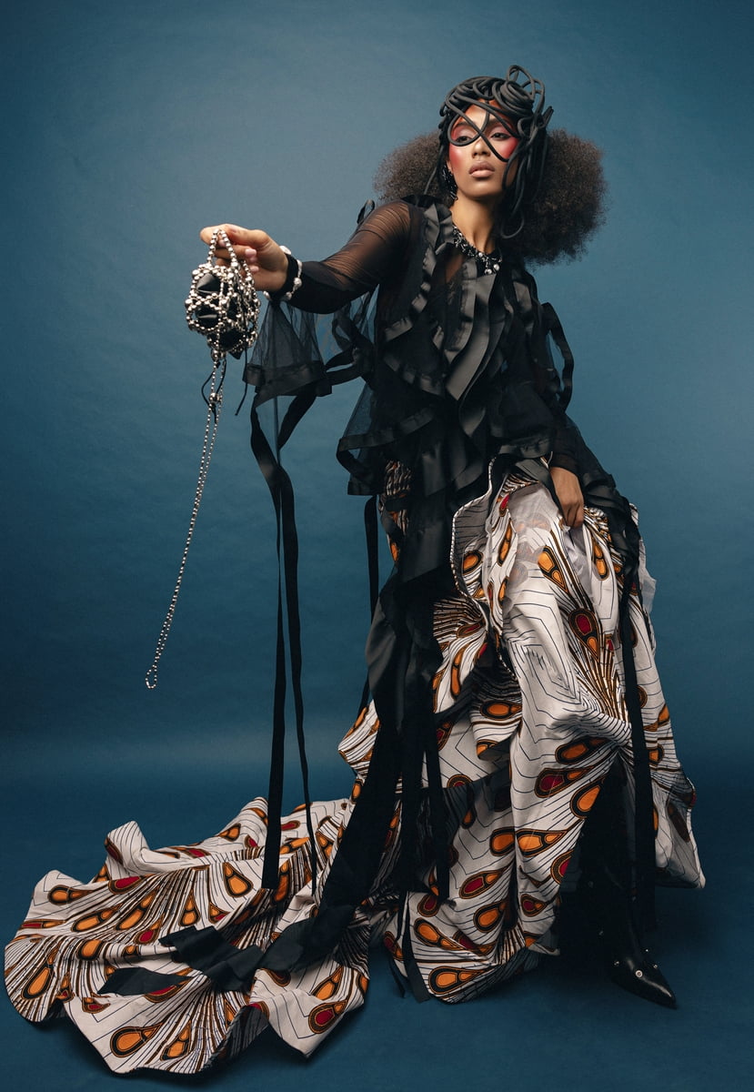 Photo by Journy Magazine, ANAKA, Eliane Cabral, Valeria Koval, Bob ...