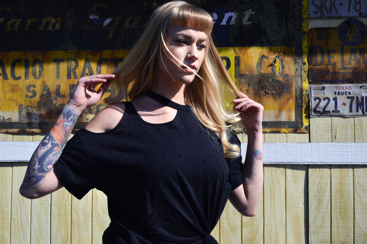Cynthia Deanna - Kavyar