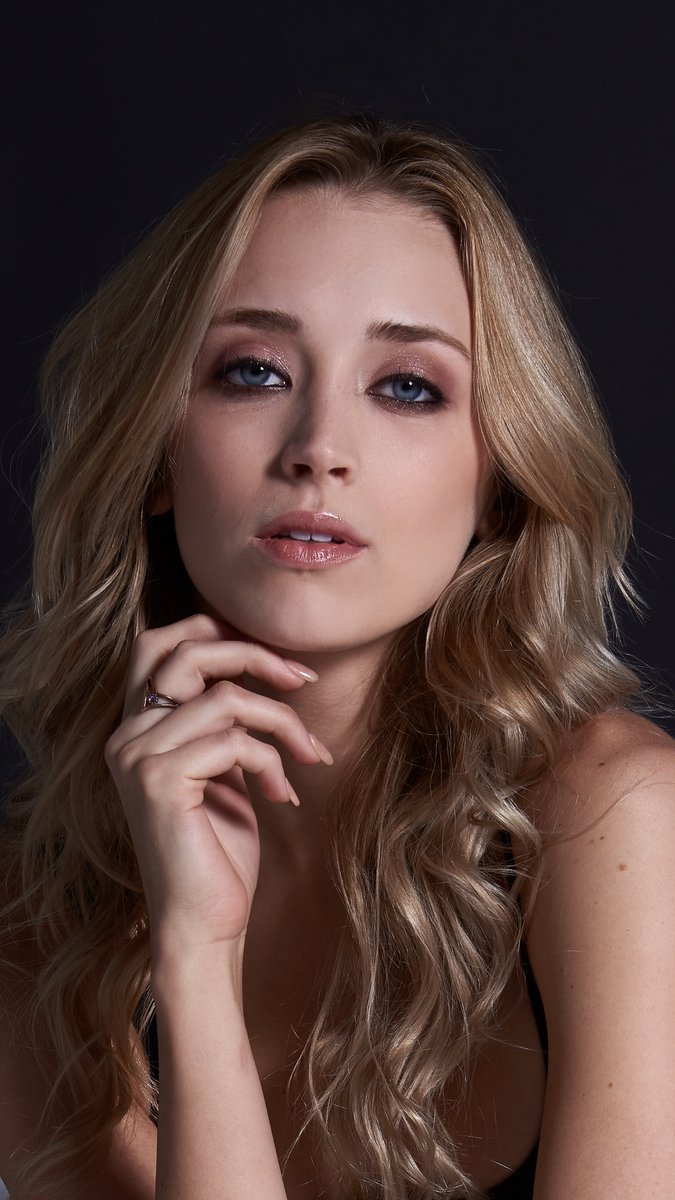 Photo by Paula Abraham - Kavyar